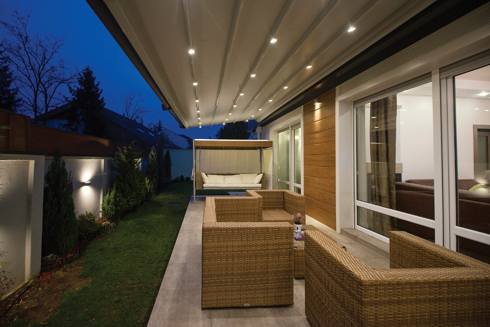 SKYCOVER CANOPY straight profile overhang retractable system for up to ...